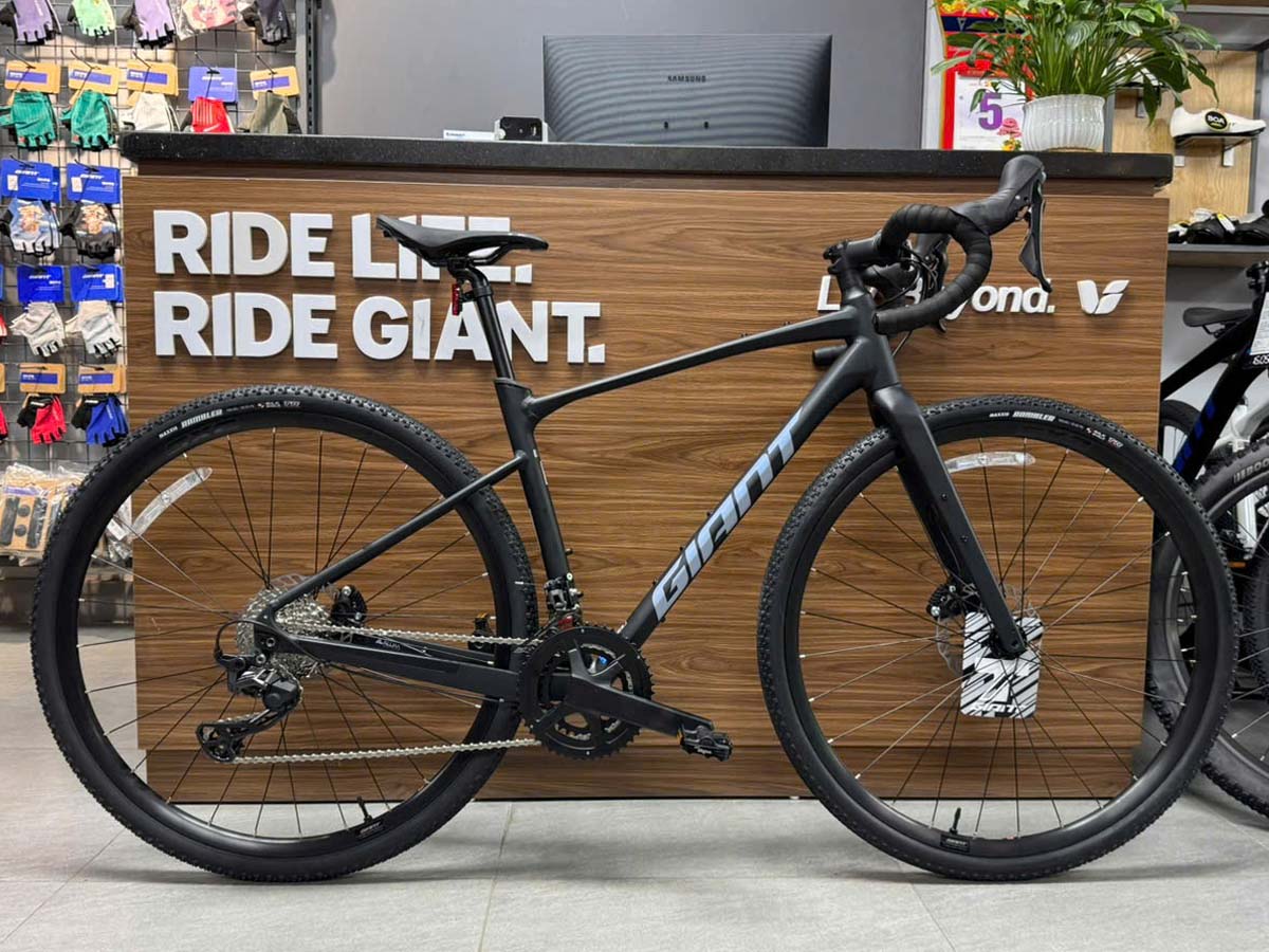 GIANT 2026 REVOLT 0 - giantvietnam